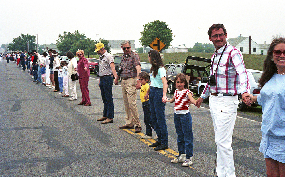 1986: Hands Across America – Historic Bremen